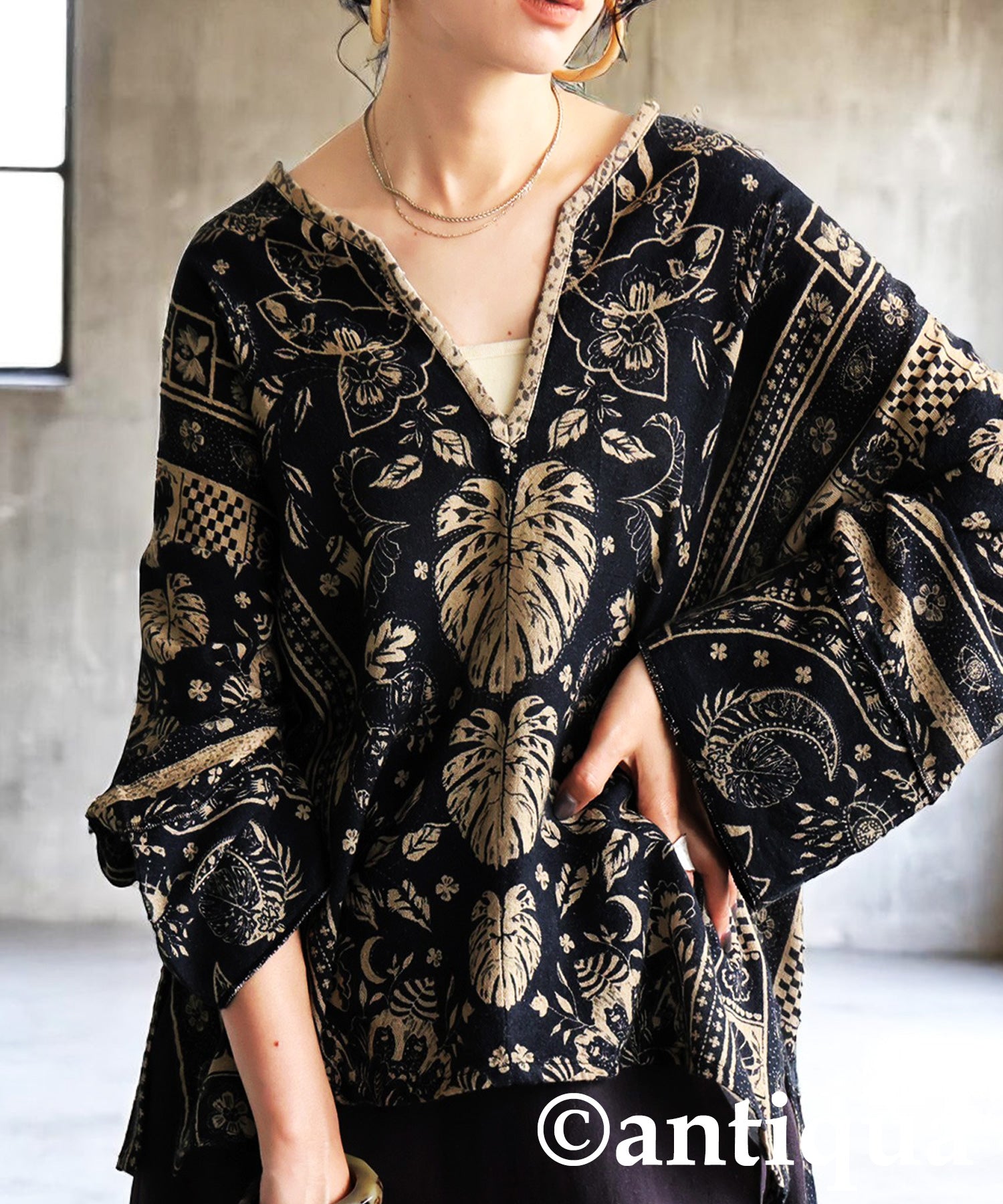 Ladies Ethnic Print Skipper Neck Top | Japanese fashion brand ANTIQUA ...
